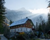 Planinski Muzej – Slovenski planinski muzej v Mojstrani ponuja pravo ...